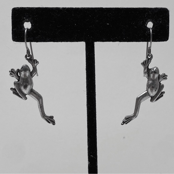Jim Clift | Jewelry | Vintage Jim Clift Design Silver Pewter Frog Drop ...
